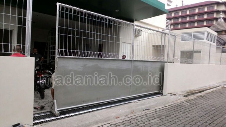 Pintu Pagar BRC Maguwoharjo Depok Sleman Yogyakarta