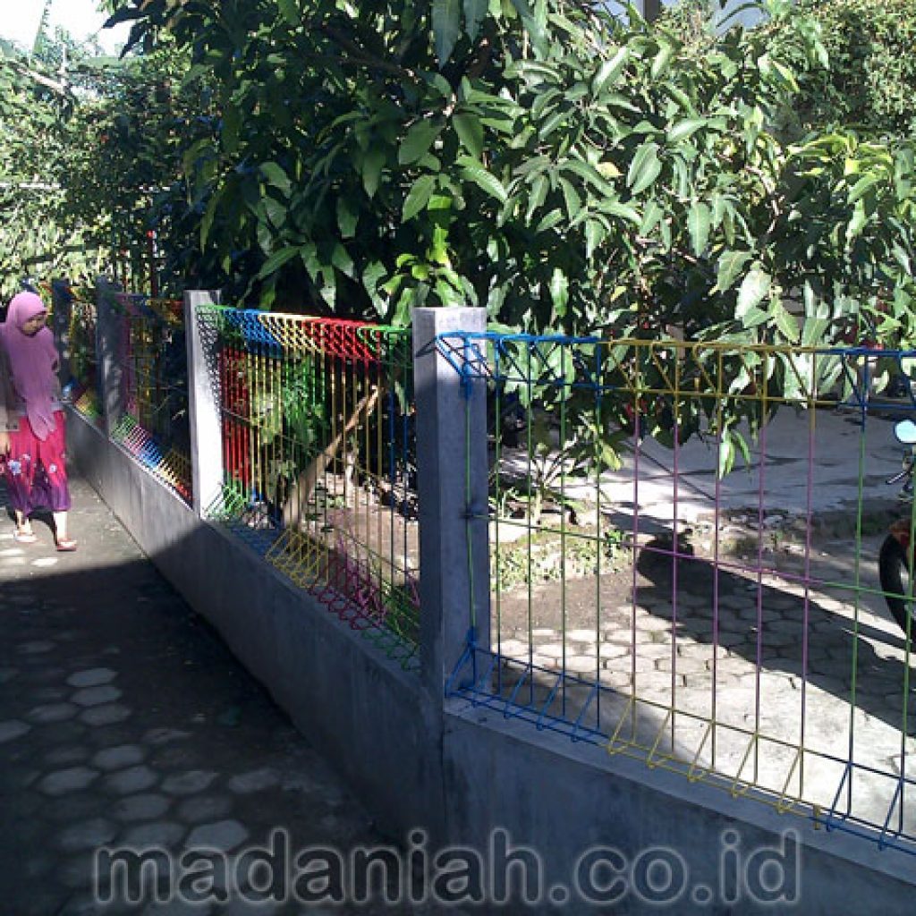 Pemasangan Pintu Pagar BRC Kotagede Yogyakarta - Madaniah™